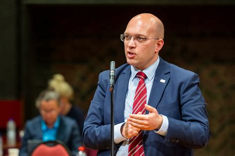 Eerste Kamer Der Staten Generaal On Twitter Vanavond Debatteert De Kamer Van 18 00u Tot 21 45u