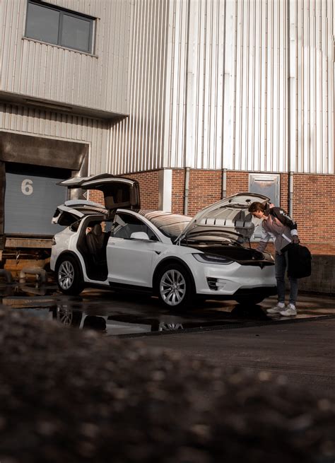 Tesla Cuts Prices For The Model S And Model X