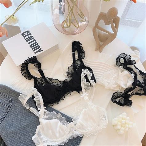 Sexy Ultra Thin Lace Underwear Set With Steel Ring Big Breasts Show
