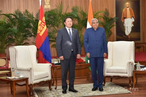 Батлан хамгаалахын сайд Г Сайханбаяр БНЭУ д айлчлал хийлээ