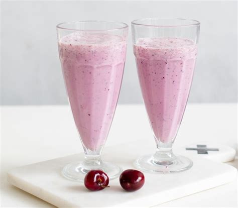How To Make Cherry Milkshake Lifestyle Foodies🍎
