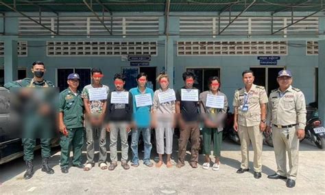 ជនសង្ស័យ ៦ នាក់ សំងំ សេពគ្រឿងញៀន ក្នុង ផ្ទះសំណាក់ទាំងថ្ងៃ ត្រូវ សមត្ថកិច្ច ឃាត់ខ្លួន