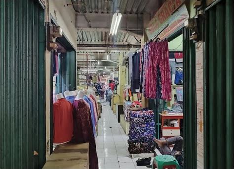 Pasar Tekstil Cipulir Sepi Pembeli Pedagang Akui Tak Mahir Jualan Di