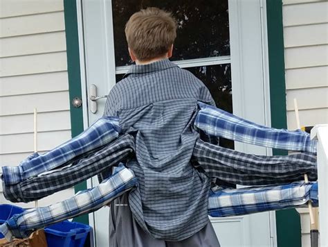 How To Make An Inexpensive Pixelated Spider Costume