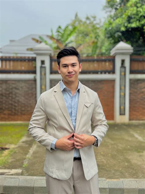 Nicho Bryant Nichobryant • Instagram Photos And Videos