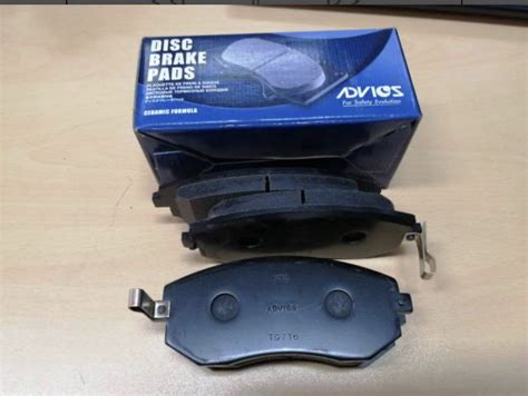 Передние тормозные диски и тормозные колодки Subaru Forester SJ 2.5 ...