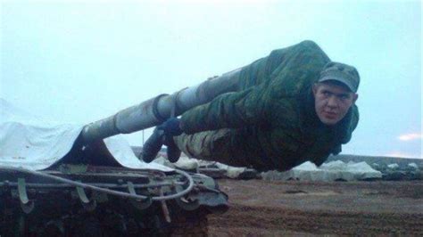 Трябва ли да се върне казармата Новини бг