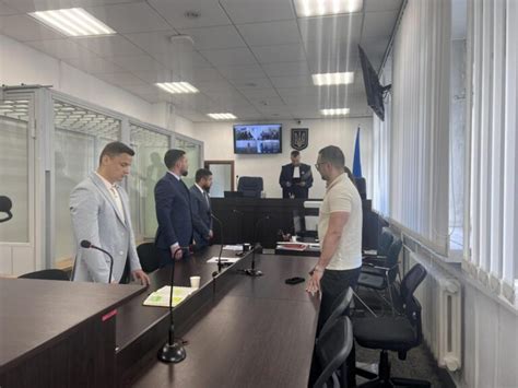 У ВАКС оголосили вирок колишньому голові ОВА за хабар і зберігання боєприпасів Патріот Донбасу