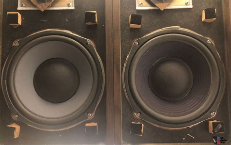 Advent The Smaller Advent Speakers