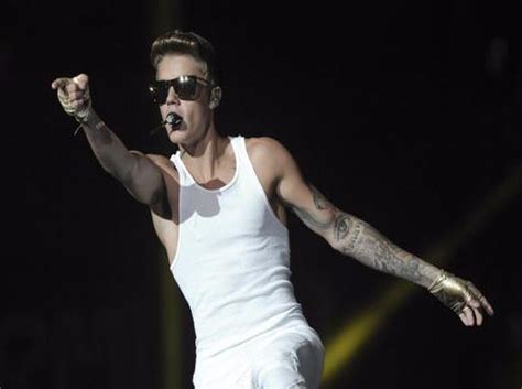 Justin Bieber Podría Ser Acusado De Vandalismo Por Lanzar Huevos A La