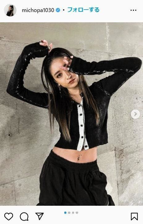 池田美優 へそピアス光る極細くびれ 黒コーデに反響「色っぽい」「へそピ可愛い」 ステレッパツ