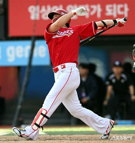 투런포 최정 연타석 홈런쇼~ 포토 ｜스포츠동아