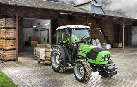 Ciągnik rolniczy DEUTZ FAHR Agroplus F Keyline INVEST ROL Sp z o o