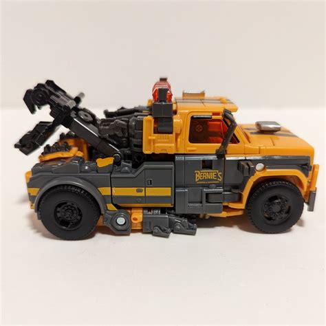 First Images Of Actual Studio Series ROTB Airazor And Battletrap Transformers