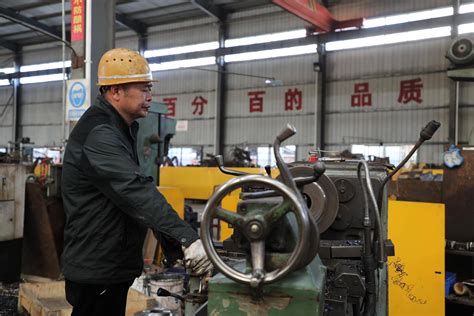 德力重工按下节后复工快进键 火力全开赶订单 生产 挖掘机 湖南