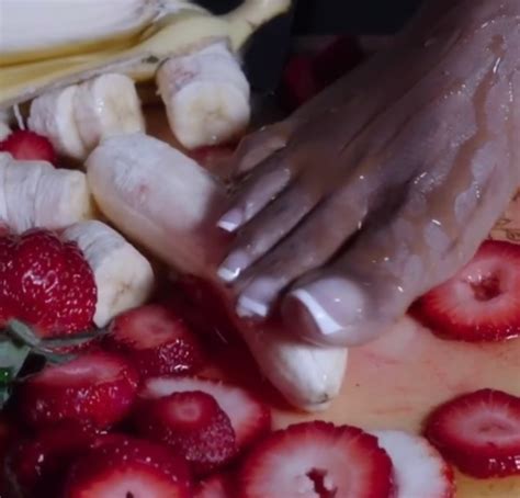 Dee Dee Legettes Feet