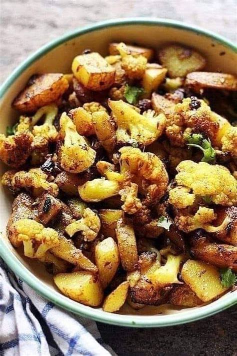 Aloo Gobi Potato Cauliflower Curry Dieter24
