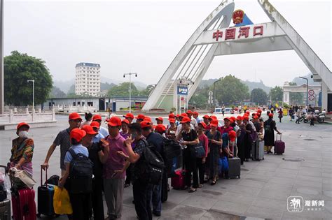 潮声丨走进云南河口：一河隔两国，在小小口岸，触摸中越交流的 脉动”
