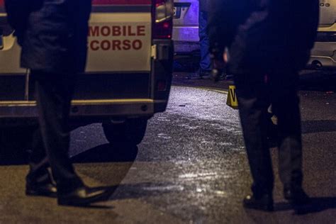 Fotogallery Roma Spari In Strada Un Morto E Un Ferito Vittima