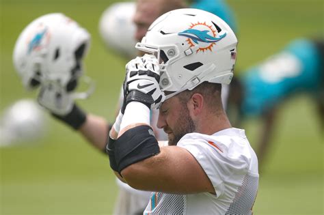 Miami Dolphins Training Camp Offensive Line Predictions