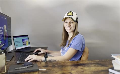 Петя Петкова Dev Blondie за Wordpress и пътя си в програмирането