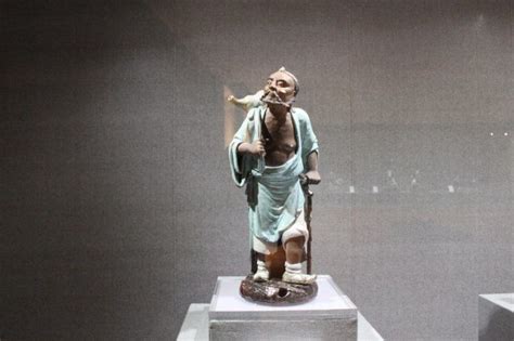 传统的人物陶塑艺术作品三 中国风