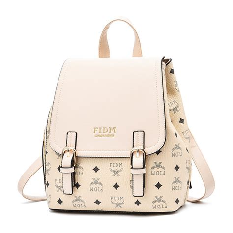 Badu Bg Модерна дамска раница с метални катарами Badu Bg