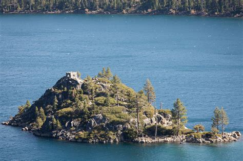 The Mysterious Castle In Lake Tahoes Emerald Bay Rock Island