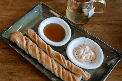 French Bread Vs Italian Bread Differences Taste And Best Uses