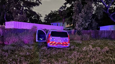 Video Fugitive Carjacking Suspect Accused Of Stealing Ems Vehicle