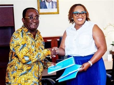 Dr Afriyie Akoto Hands Over Agric Ministry To Hawa Koomson Ghanaian Times
