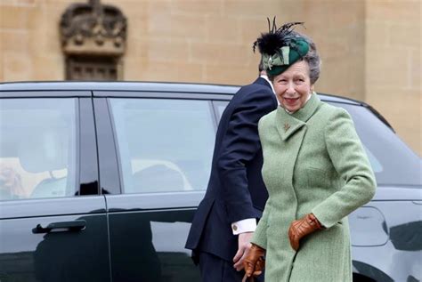 La Princesa Ana Hermana De Carlos Iii Se Recupera Lentamente De Su