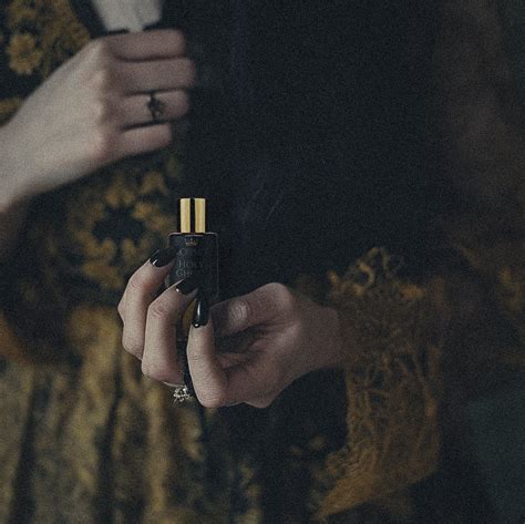 About Amorphous Perfume