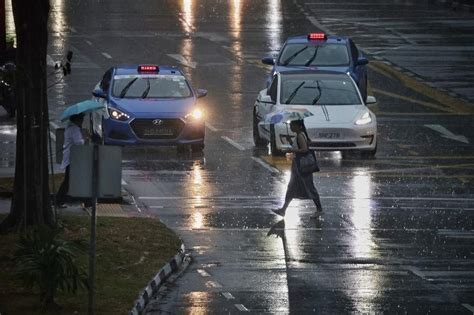 Letter Of The Week Use Reflective Road Markings For Better Visibility