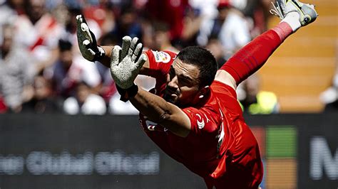 Radamel Falcao Tiene Minutos En Victoria De Rayo Vallecano Ante El