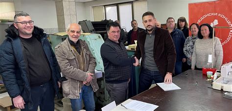 МКонцепт потпиша Меморандум со Работничка партија за РЕФЕРЕНДУМ за граѓански Устав