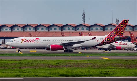一架a330绿系统液压泄露，紧急降落飞机版权航空