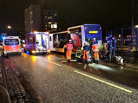 Hamburg Tödlicher Unfall Frau wird von Bus erfasst MOPO