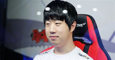 웃음 머금은 Skt 듀크 이호성 포토
