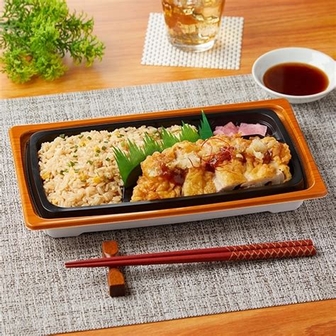 【中評価】ファミリーマート 香味野菜香る！特製だれの油淋鶏＆炒飯弁当の感想・クチコミ・値段・価格情報【もぐナビ】