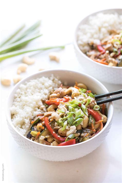 Whole30 Keto Chicken Stir Fry With Cauliflower Rice Tastes Lovely