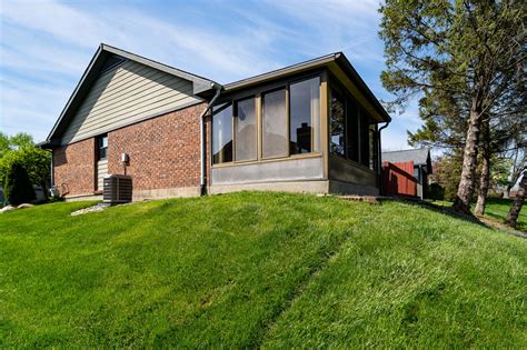 Pheasant Run Cir Springboro Oh Dayton Home Photo