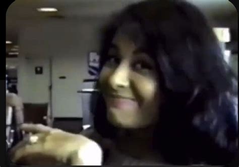 Pin Von She Aint Here Auf Selenas