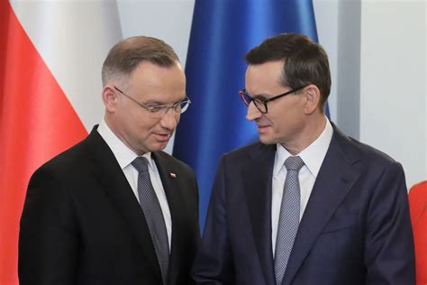 Gratulacje Pos Owie Pis Zaklinaj Rzeczywisto A Potem Sami Miej Si Z Nowego Rz Du Wp