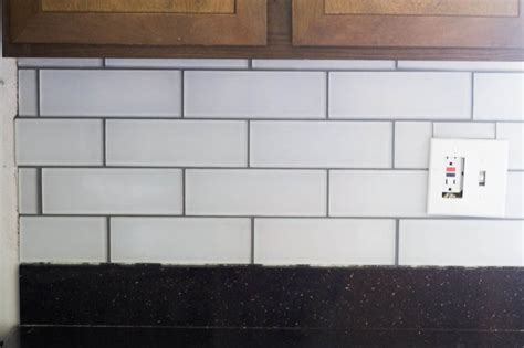 Tips And Tricks For Diy Subway Tile Backsplash Installation