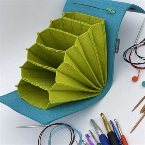 Diy Fabric Accordion Pouch Free Sewing Pattern Video Artofit