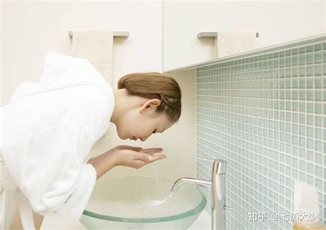 T区出油怎么改善？教你几招改善混油肌肤 知乎