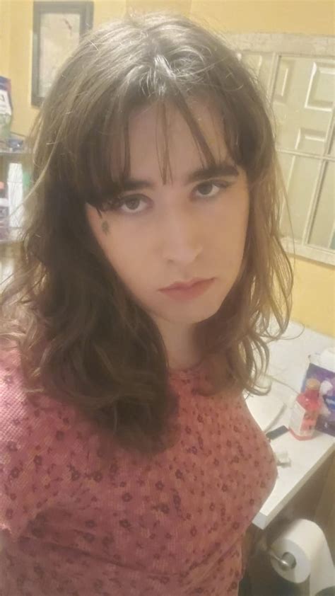 Tried A Light Christmas Look Think Im Looking Adorable 🤶🤶 R