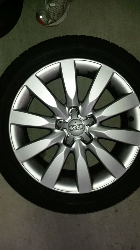 Vendo Cerchi Originali Vw Polo Audi A1 16 Con Gomme A Milano