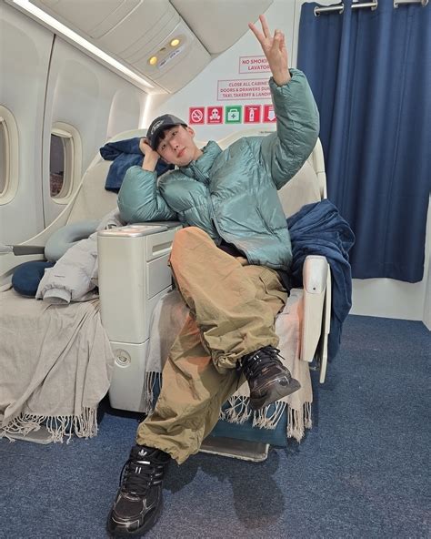 경준 추운날 패딩으로 따듯하게🔥🔥 힙한거도 한 스푼😎 서울 코디 코디추천 남자코디 남자데일리룩 겨울 겨울코디 데일리 데일리룩 데일리코디